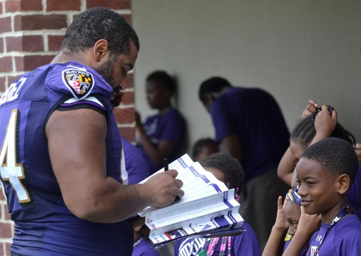 Ravens' Urschel balancing football, math as he competes for starting ...