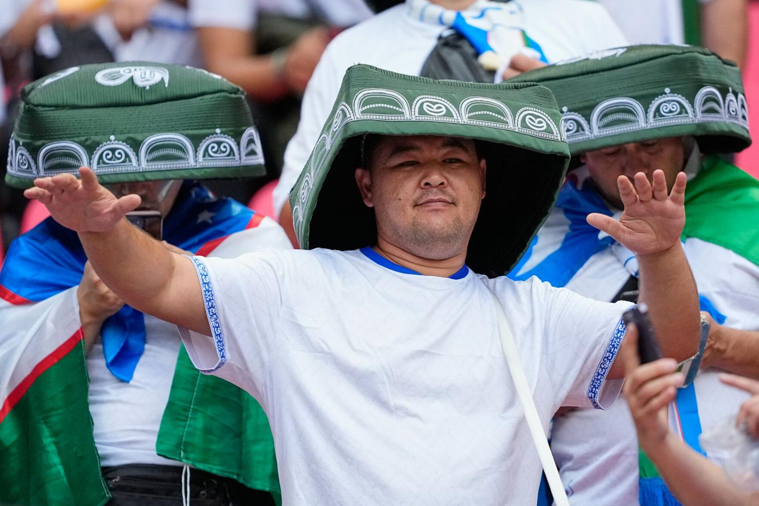 Colombia Uzbekistan WCup Soccer | World Cup | cecildaily.com