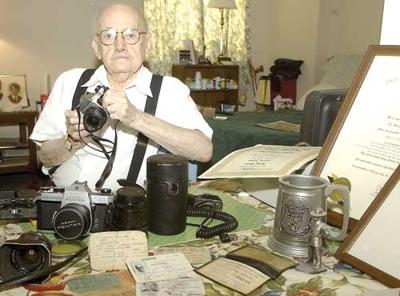 JAMES CHEESEMAN 1920-2007: Author of Cecil’s photographic history dies ...