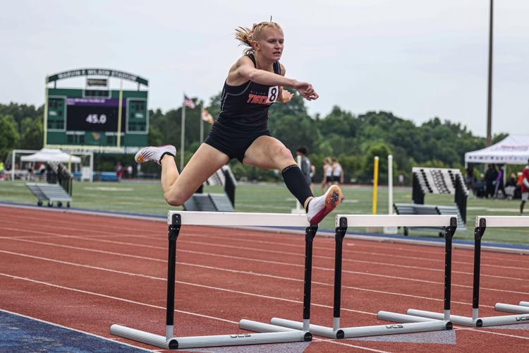Rising Sun's Mercer wins girls' discus crown at MPSSAA State ...