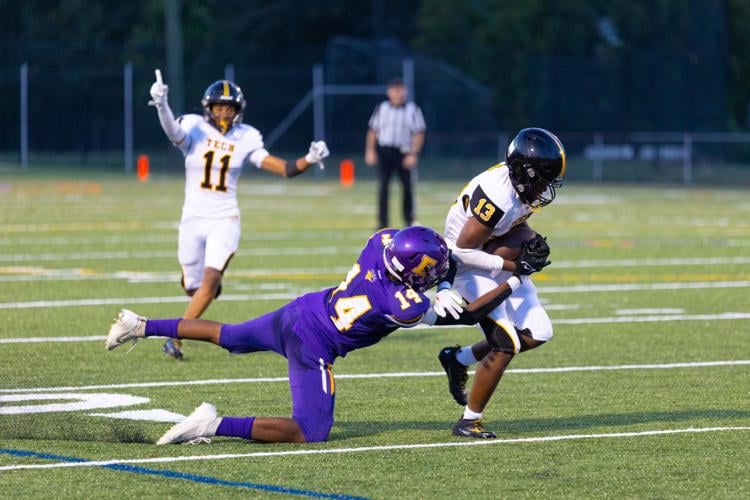 First half mistakes costly as Golden Elks' comeback falls short ...