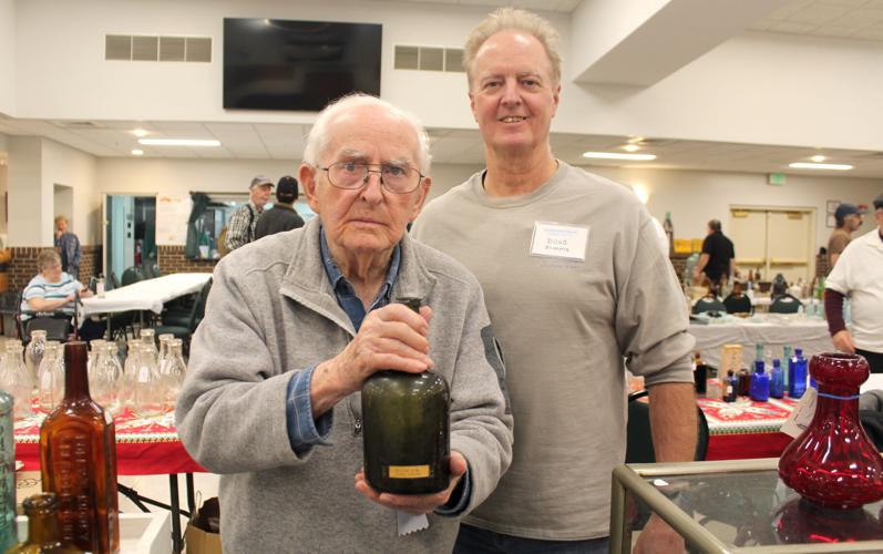 Collectors pour their enthusiasm into Elkton bottle show | News ...