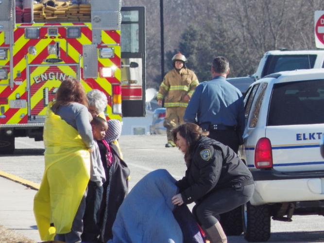 Malfunctioning light causes evacuation at Thomson Estates Elementary ...