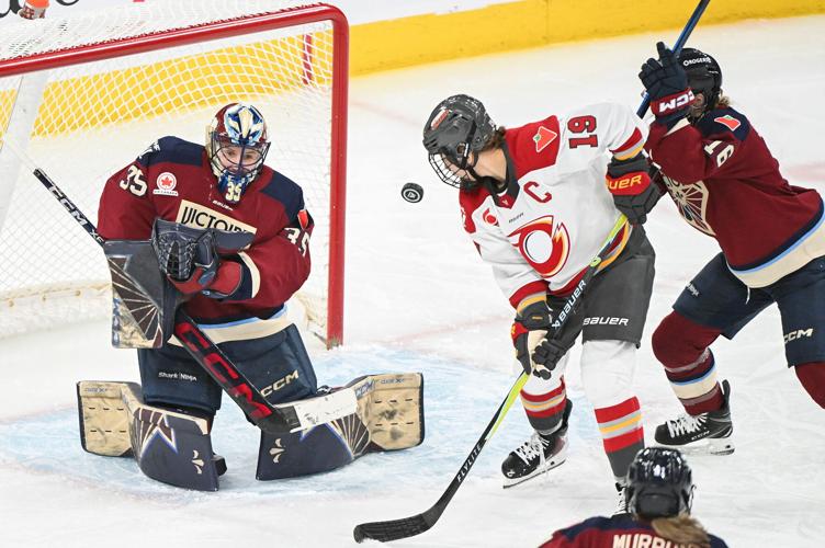 Maureen Murphy scores twice in Victoire's 2-1 victory over Charge ...