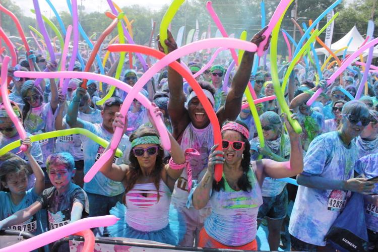 Elkton's second Color Vibe run draws thousands | Local News ...