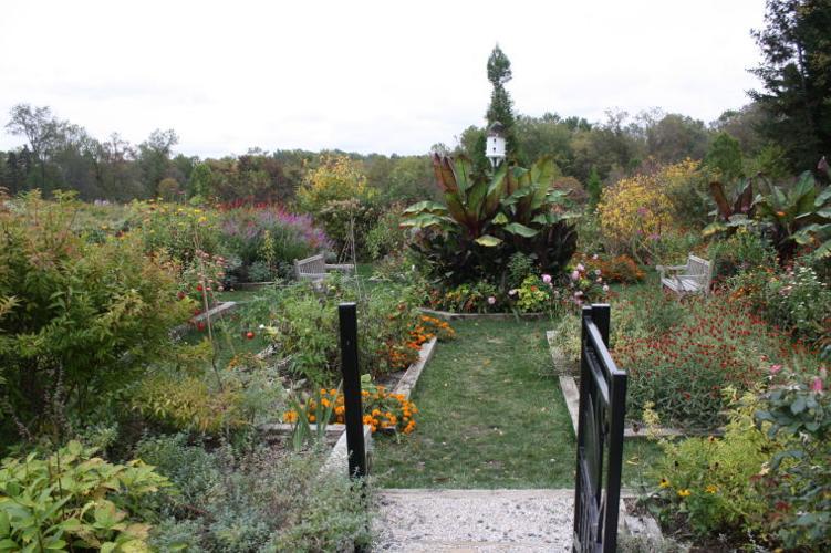 Ladew Gardens returns drawing room to mid-20th century style | Arts and ...