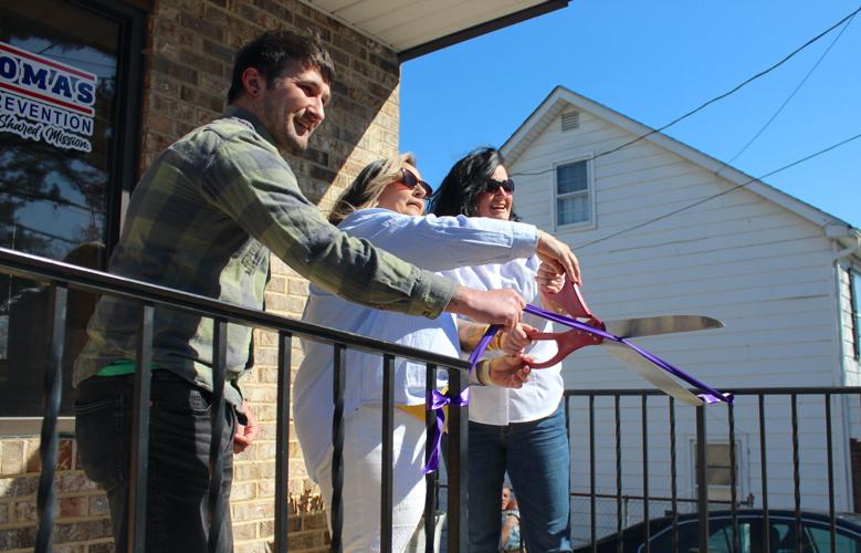 Suicide prevention foundation opens safe place for teens, young adults ...