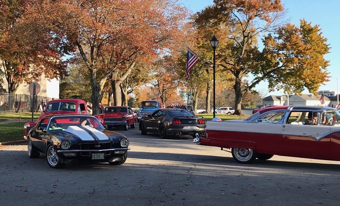 Car parade offers tribute to veterans | Local News | cecildaily.com