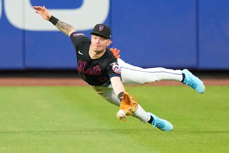Hill robs Soto with sensational catch as Wheeler and Phillies top ...