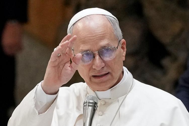 Pope seeks to console families of young Italian victims of New Year's ...