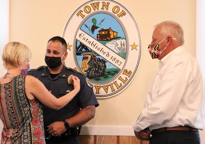 Perryville Police Dept. promotes one officer, welcomes another to its ...
