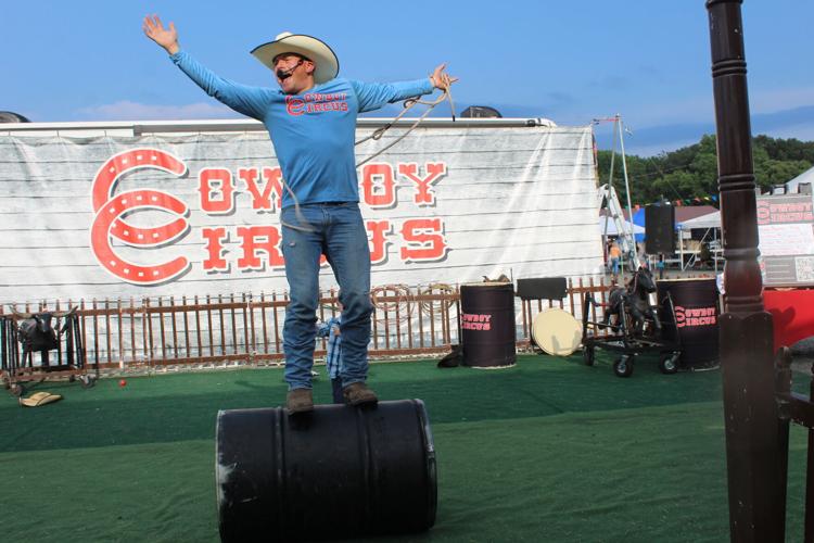Danny Grant's Cowboy Circus gets crowds engaged at the fair ...