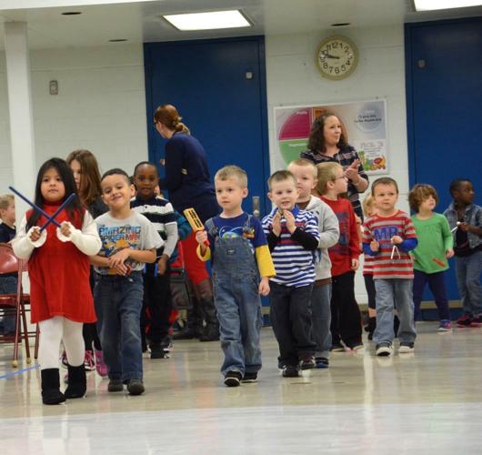 Thomson Estates Elementary honors veterans | Local News | cecildaily.com