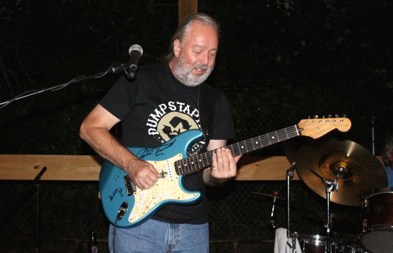 Johnny Neel rocks new North East venue | Local News | cecildaily.com