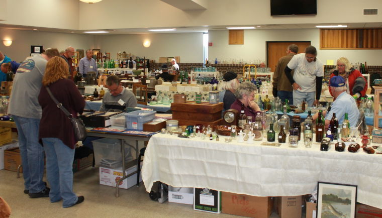 Antique Bottle Show draws diehard collectors | Local News | cecildaily.com