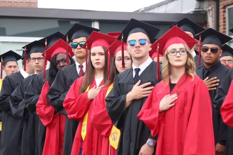 Bo Manor High School graduation | Featured | cecildaily.com