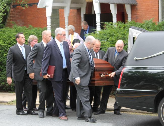 Clerk of the Court Derrick Lowe laid to rest | Local News | cecildaily.com