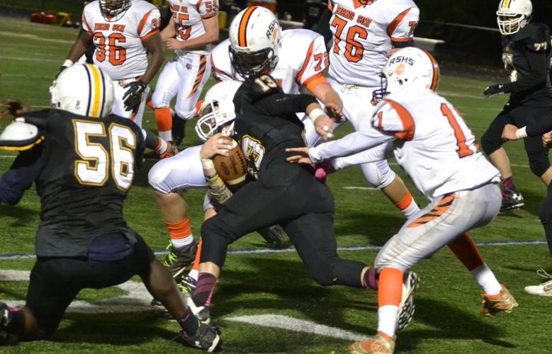 Rising Sun vs. Harford Tech football | Sports Gallery | cecildaily.com