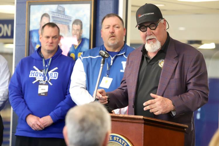 NFL Hall of Famer Randy White visits Newark to announce initiative to ...