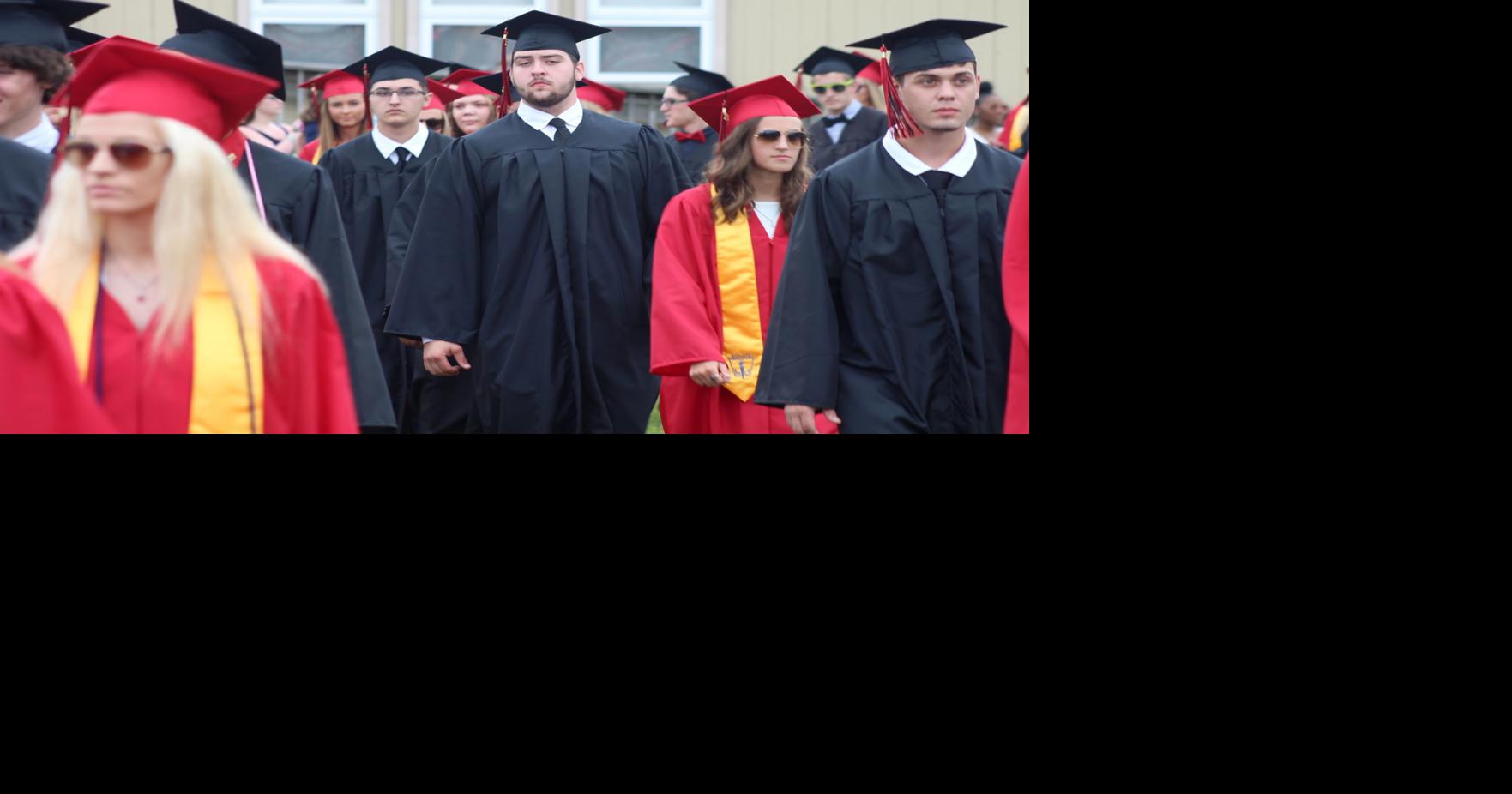 Bo Manor High School graduation | Featured | cecildaily.com