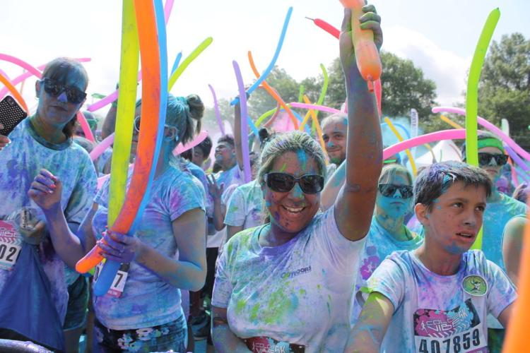 Elkton's second Color Vibe run draws thousands | Local News ...