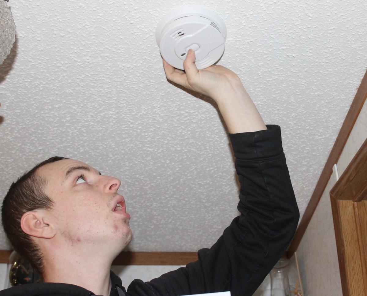 Firefighters kick off smoke detector campaign | Spotlight | cecildaily.com