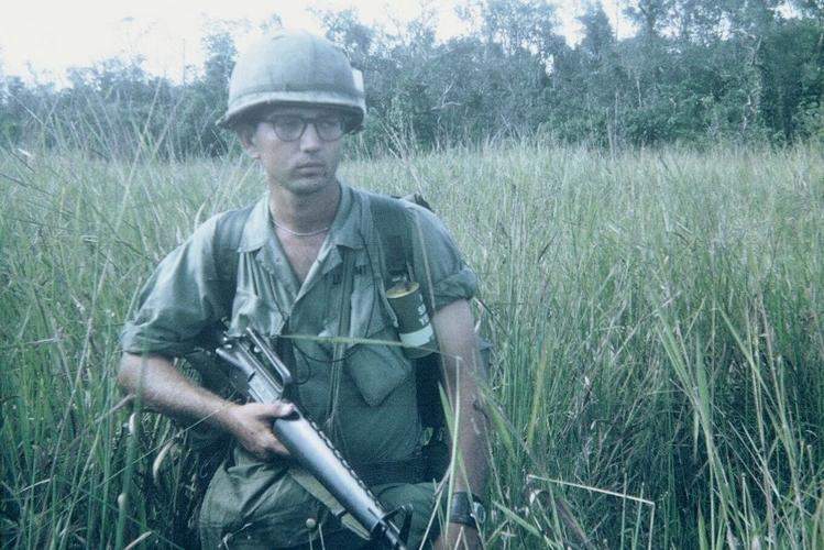 White Plains author recalls Vietnam War | Arts and Culture | cecildaily.com