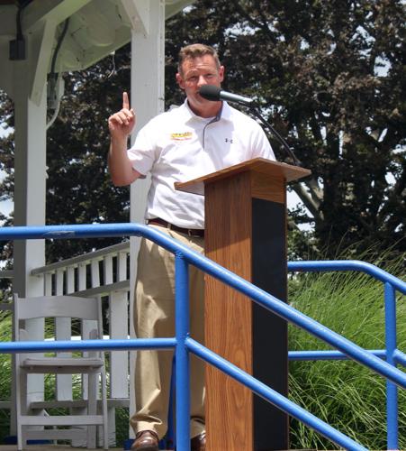 HdG statue of native Negro Leagues player reflects history | Local News | cecildaily.com