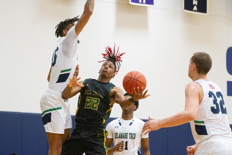 Seahawks defense propels second half comeback over Del Tech | Sports ...