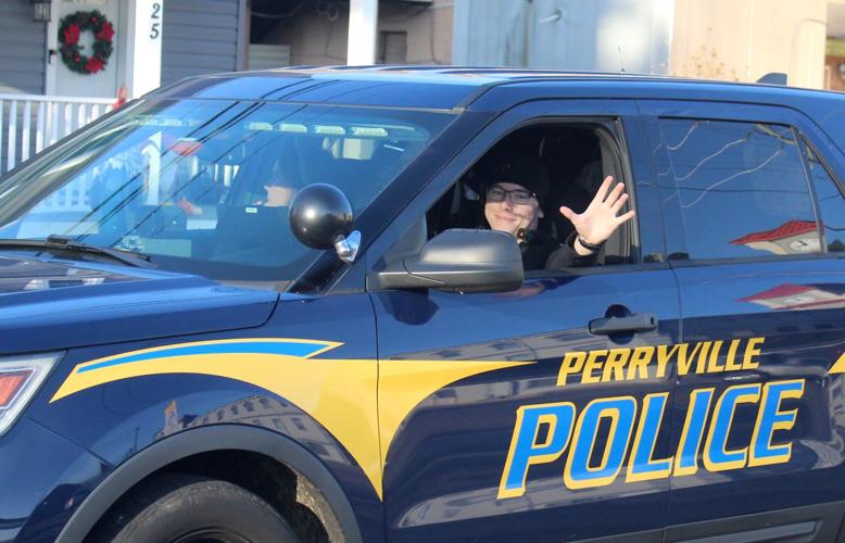 Season's greetings plentiful during Christmas Parade in Perryville ...