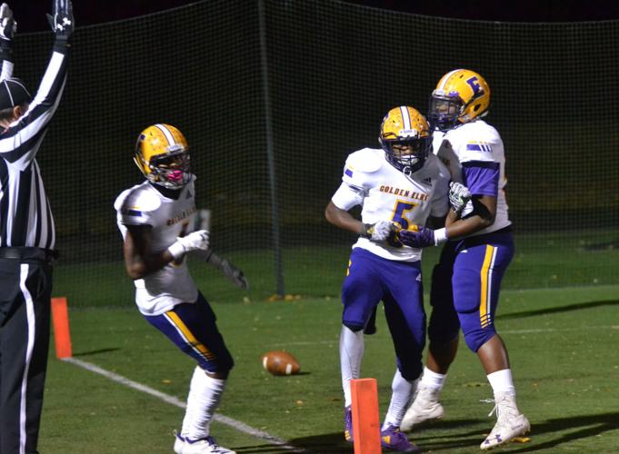 Elkton vs. Harford Tech football | Sports Gallery | cecildaily.com