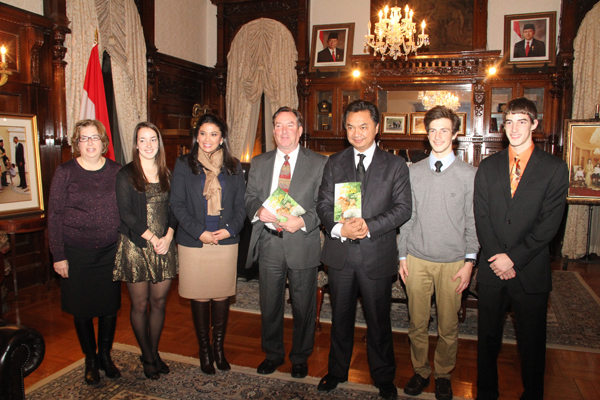 ‘Ebu Gogo’ takes Cecil County author to Indonesian Embassy | Local News ...