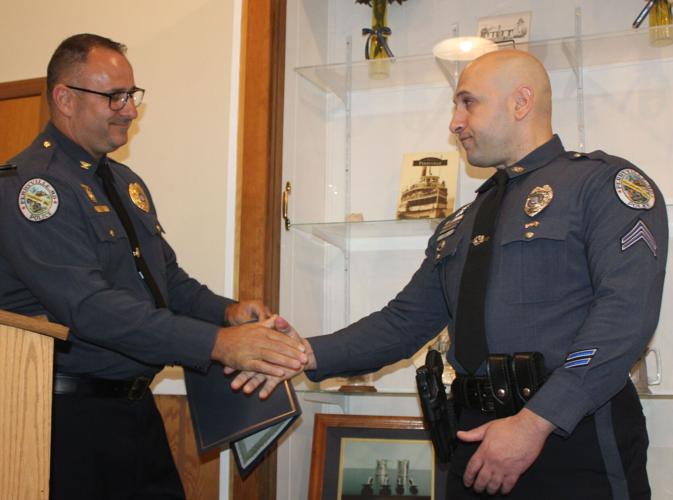 Perryville promotes two officers | News | cecildaily.com