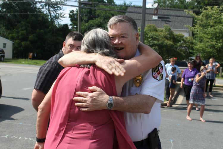 Chief Darrell Hamilton makes his 'last call' after 43 years of service ...