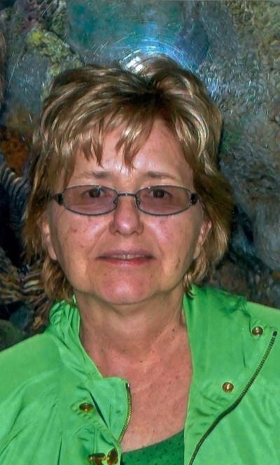 Helen Maureen Davis | Obituaries | cecildaily.com