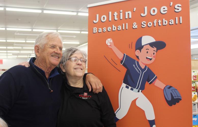 Rick Dempsey, O's 1983 World Series MVP, greets fans in Cecil County ...