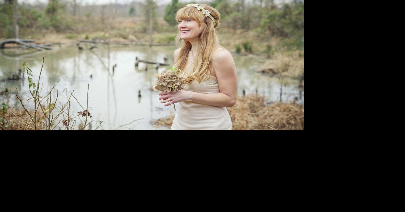 Musician Angela Easterling spins stories through song at Rising Sun ...