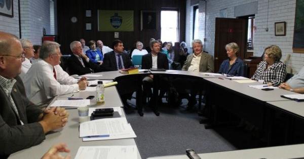 Bainbridge partners sign new agreement | Local News | cecildaily.com