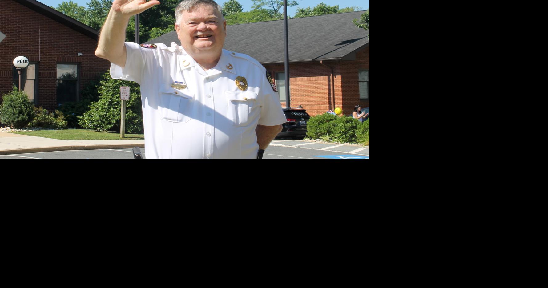 Chief Darrell Hamilton makes his 'last call' after 43 years of service ...