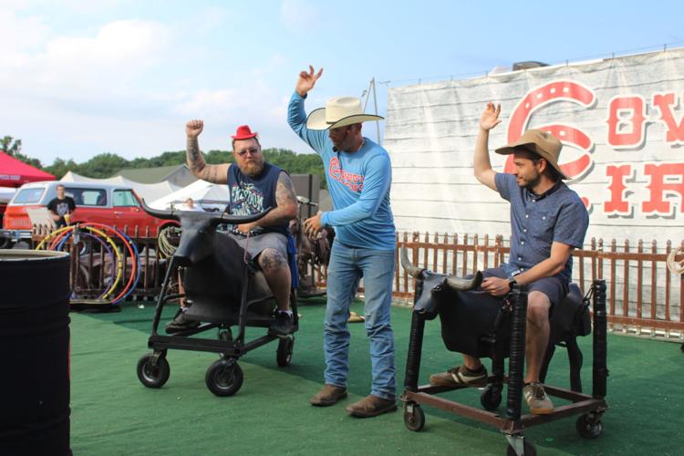 Danny Grant's Cowboy Circus gets crowds engaged at the fair ...