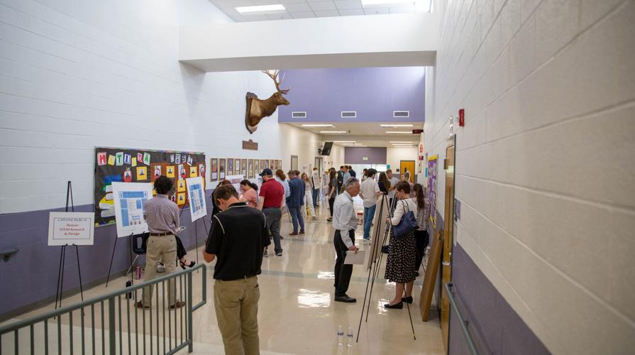 2023 Senior Capstone Gallery Walk showcases research projects from ...