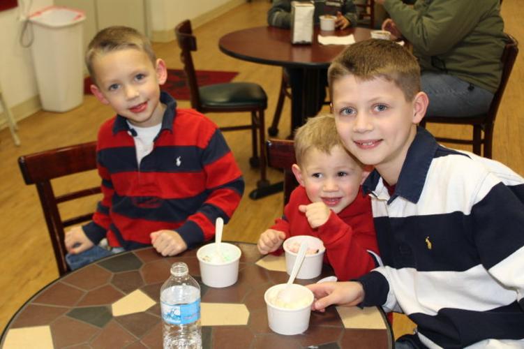 Patrons dig into winter special at Kilby Cream | Local News ...