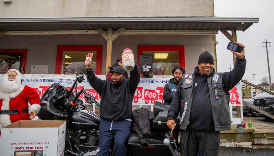 Thunderguards MC raise donations for Toys for Tots | News | cecildaily.com