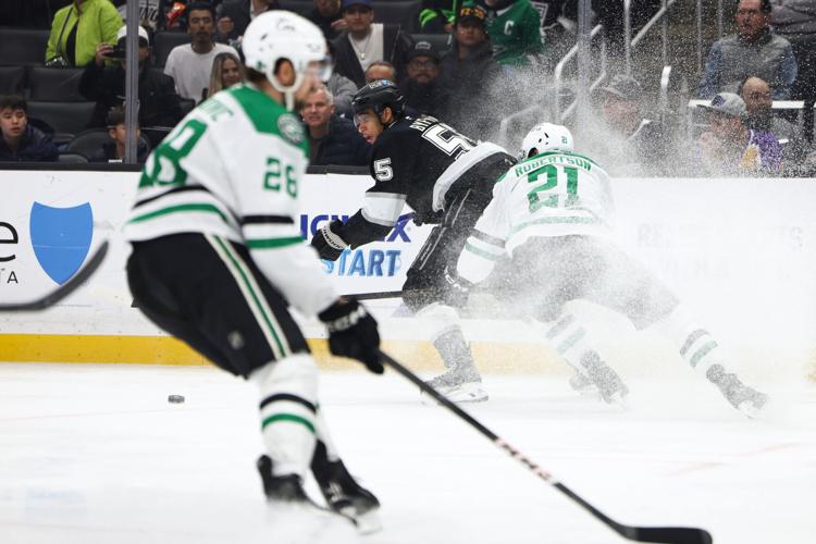 Jason Robertson strikes late in the third period to help send Stars to ...