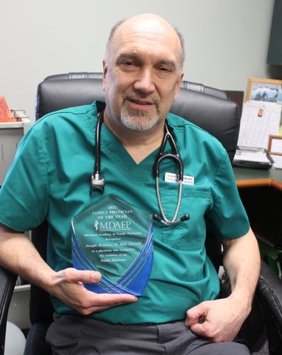 Biz Beat: Wine & Dine for the Arts, Dr. Weidner awarded, Escapades ...