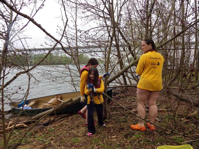 Weather doesn't deter River Sweep volunteers | Local News | cecildaily.com