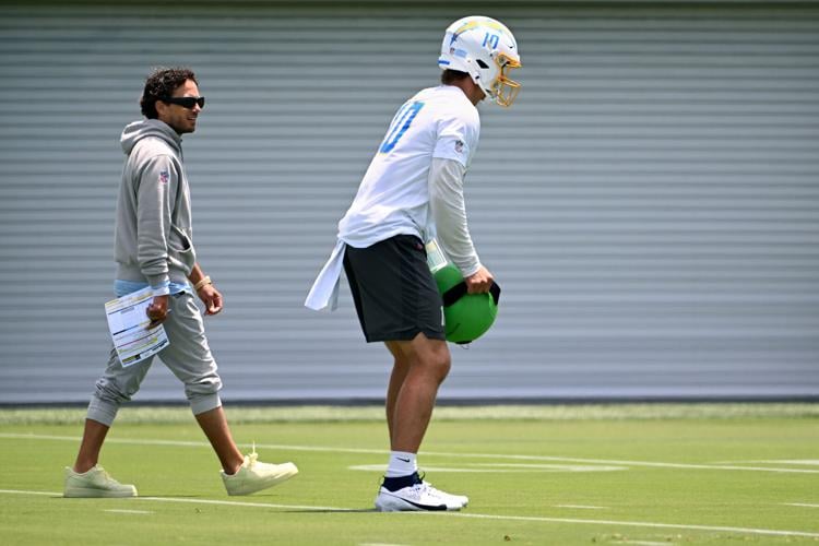 Justin Herbert, Chargers adjusting to Mike McDaniel's new emphasis on ...