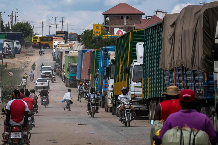 Traders face big losses after Uganda closes Congo border over Ebola ...