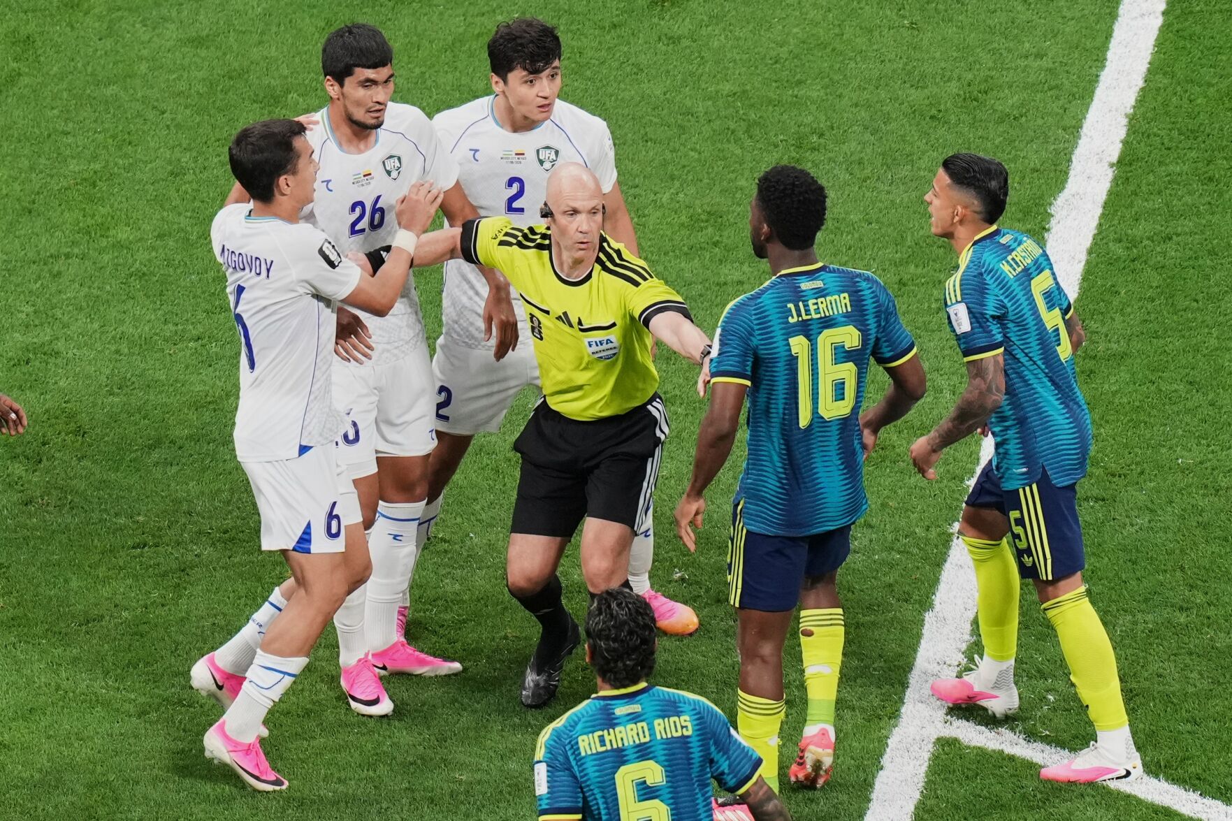 Colombia Uzbekistan WCup Soccer | World Cup | cecildaily.com