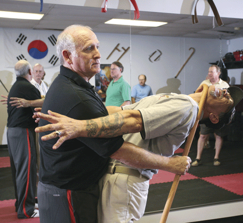 Cane-Fu teaches art of self-defense to seniors | News | cecildaily.com